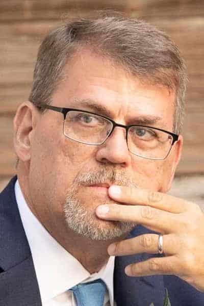 Geoff Schumacher: Howard Hughes Expert - Listen Now!